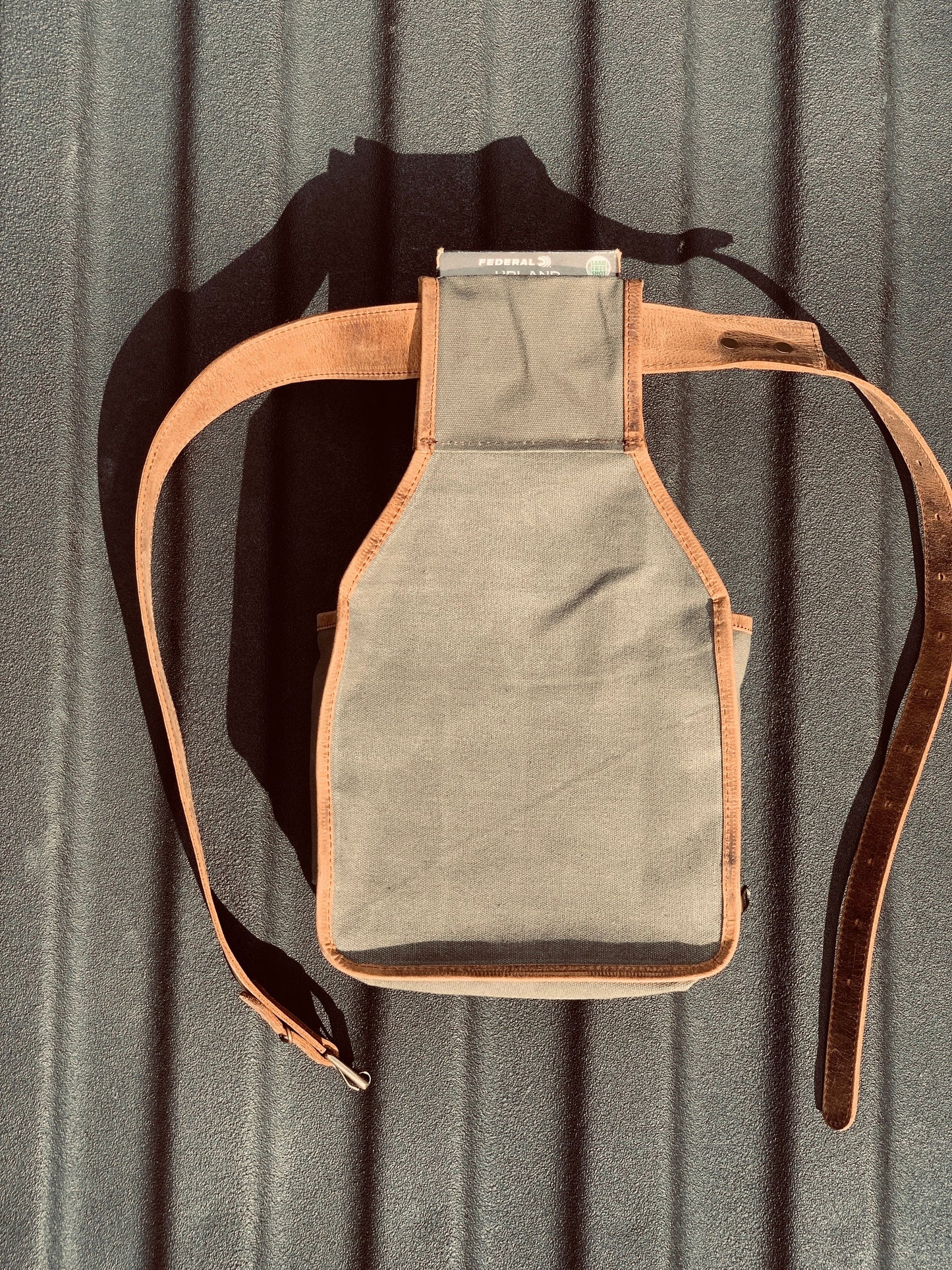 Skeet Pouch waxed canvas leather – CLEAN TRIGGER